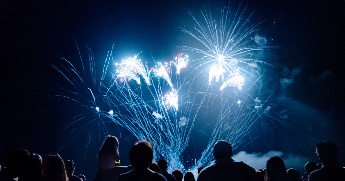 14 places to see dazzling fireworks displays and bonfires in ...